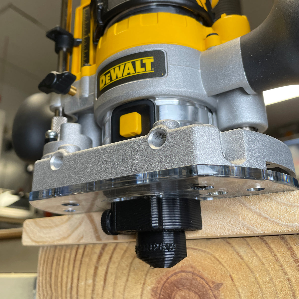 DeWalt DNP612 Plunge Base Router Edge Covers – DigitalContrast